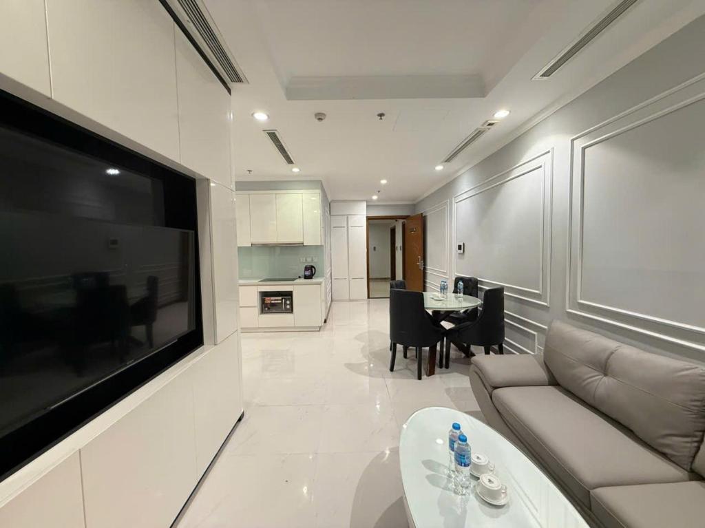 18th Floor Landmark 5 Vinhomes Central Park 2BR, Ho Chi Minh (precios ...