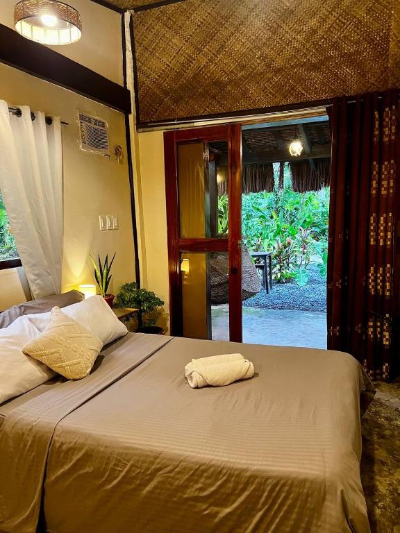 Peaceful Nipa House in Tuason Point surf spot, General Luna (updated ...