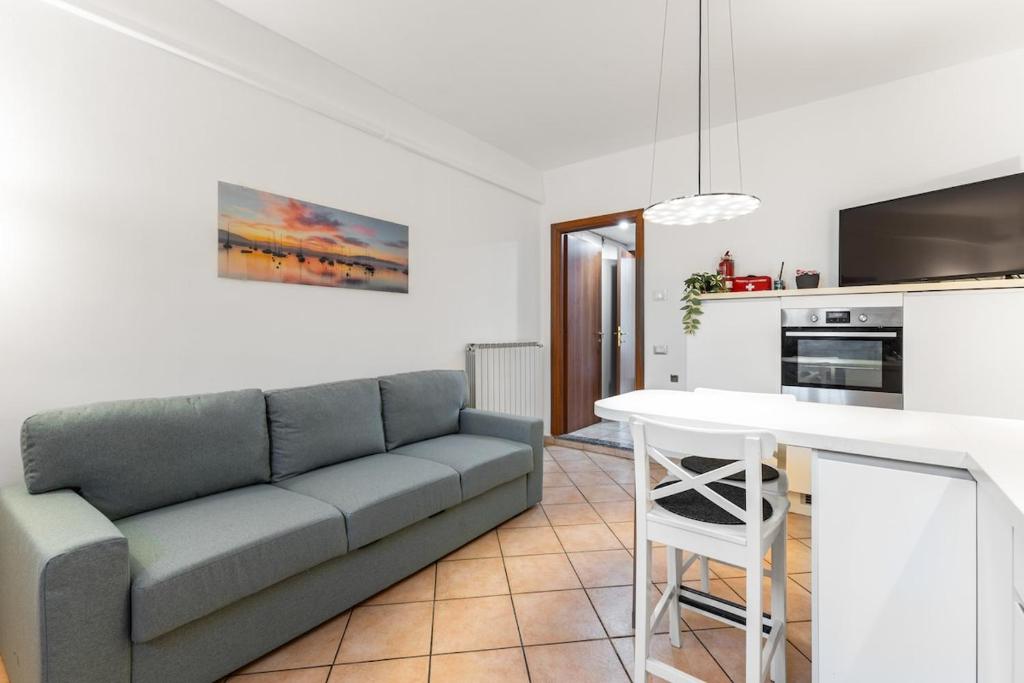 Modern apartment, Cimiano metro, WiFi, AC, Milán (precios actualizados ...