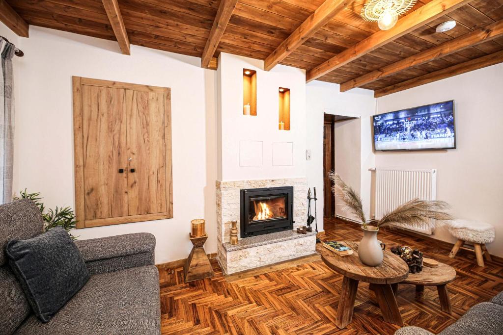 Oiti Mountain Apartments, Pávliani (updated prices 2026)