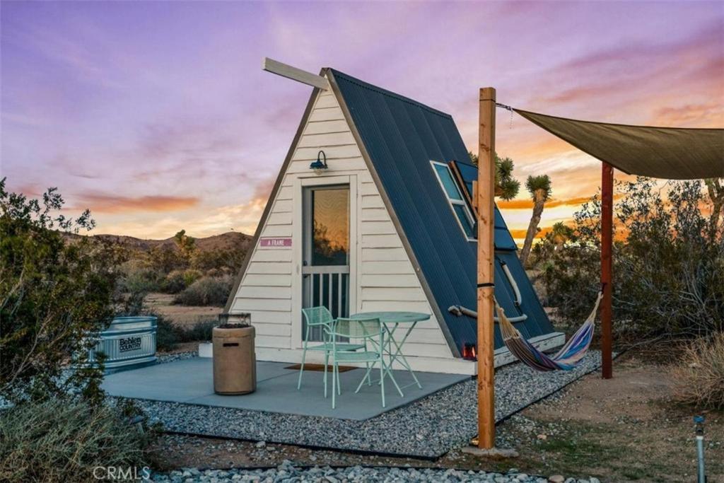 Joshua's Treehouses desert resort, Yucca Valley (prețuri actualizate 2026)