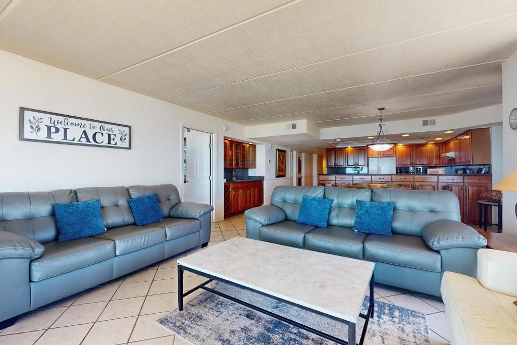 3BR Corner Condo with View and Luxe Amenities, South Padre Island ...