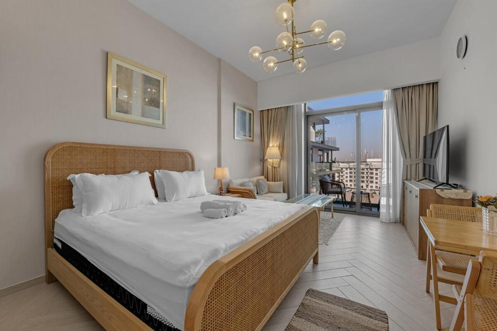 Waves - Boho Style Chic Studio With Balcony in JVC, Dubái (precios ...