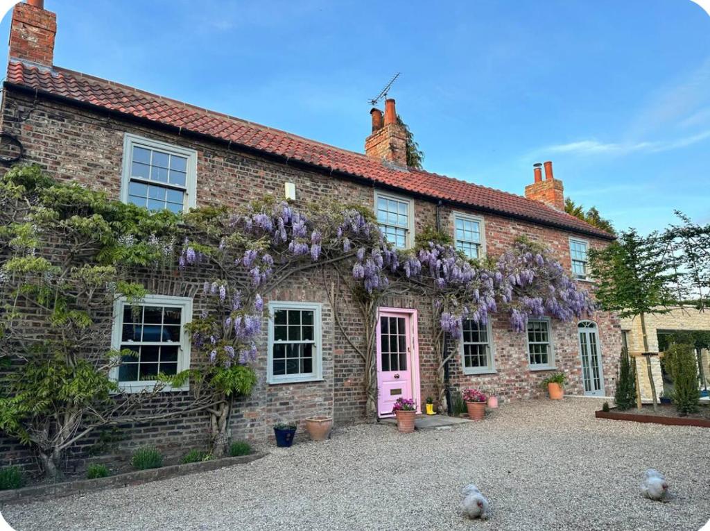 Naburn Pretty Pink Cottage, York (preços atualizados para 2026)