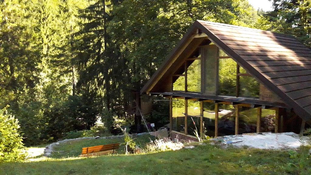 Wild Art Wooden house&Tree house, Rove (tarifs actualisés, 2026)