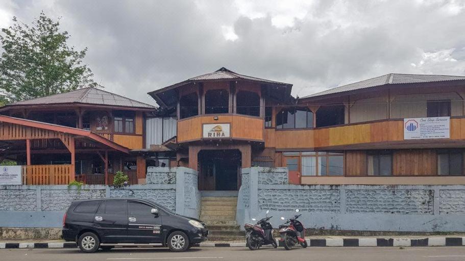 Rima Family Hostel, Рутенг (актуальные цены 2026 года)