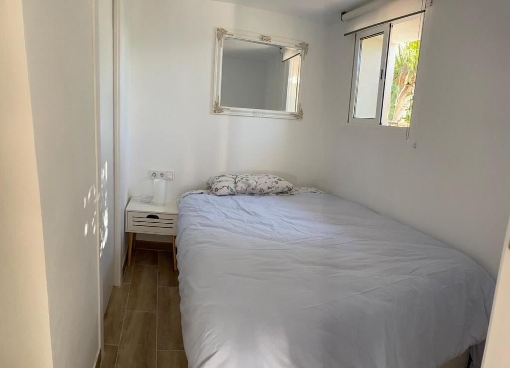 Casita Villa Serena Busot Pool garden and calm, Бусот (актуальные цены ...