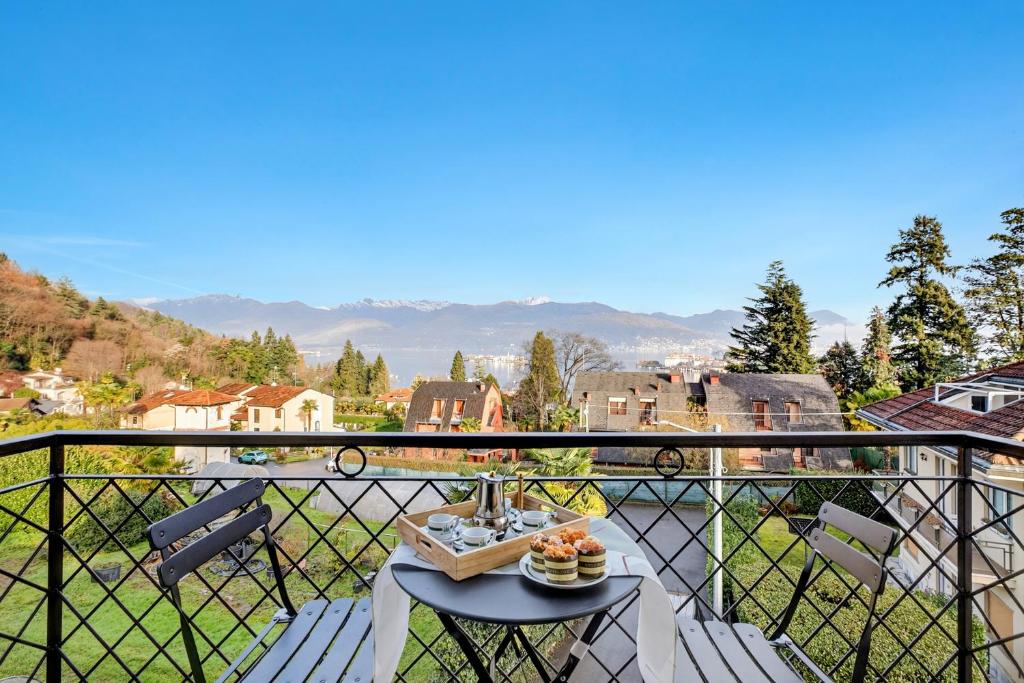 La Caravella Stresa Lake View - Happy Rentals, Stresa (prezzi ...
