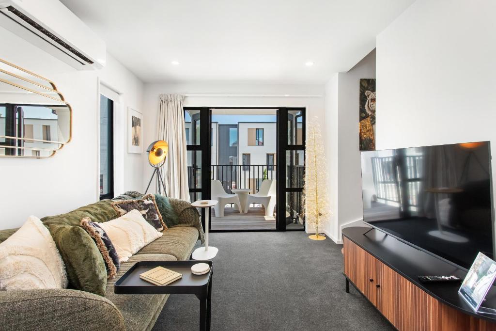 The Pinnacle of City Living 2 Beds 2 Bths Parking, Christchurch ...