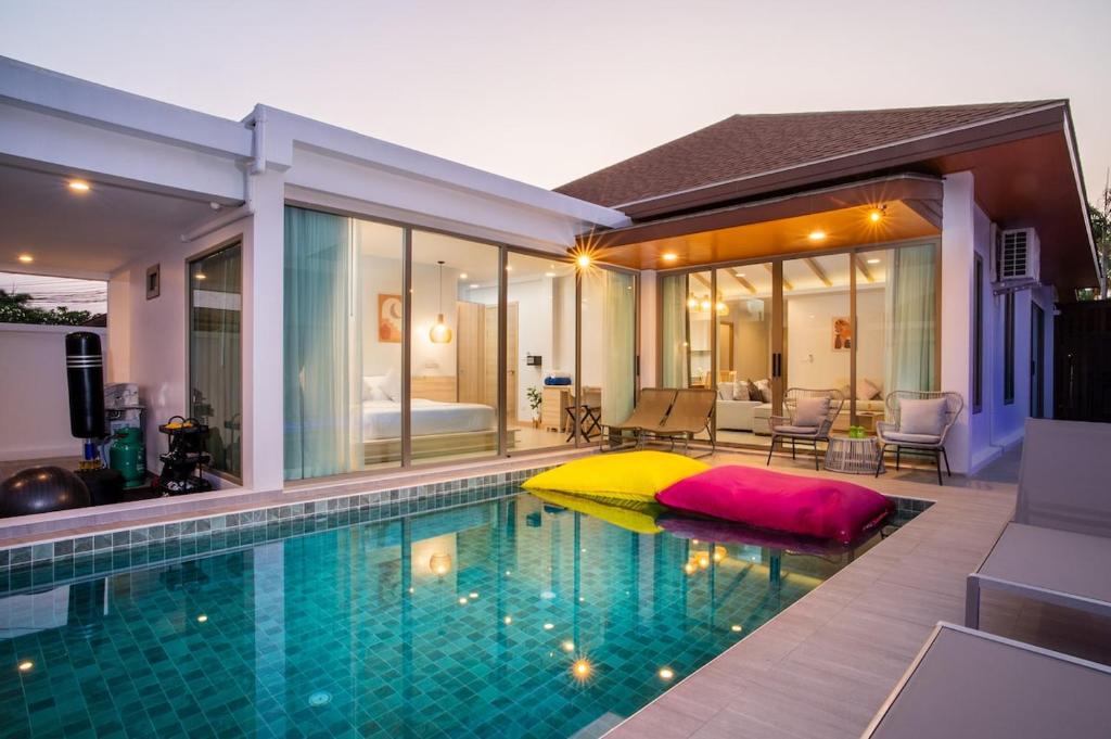 Villa Sienna - Pool Villa & Workout Space, Rawai, Ban Huai Khli की ...