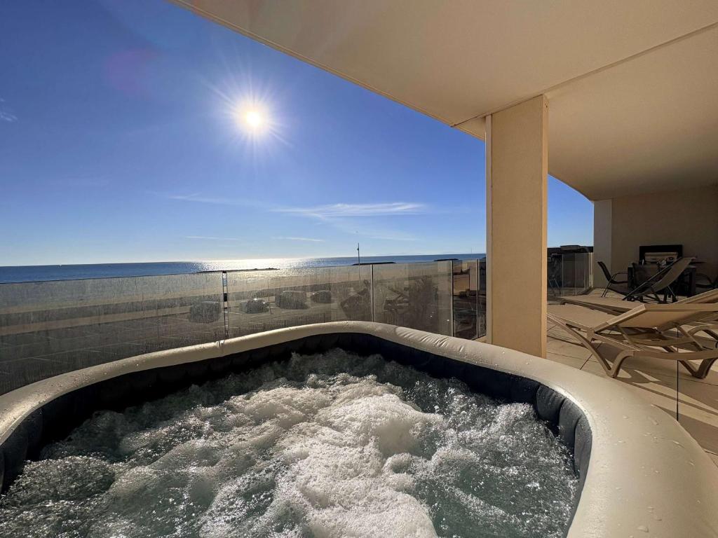 Valras-Loc Archipel Capri Jacuzzi with Sea View, Valras-Plage (precios ...