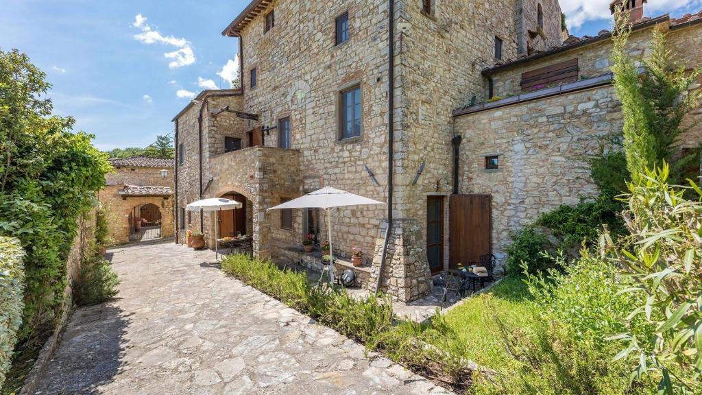 Caravaggio at Galenda, Gaiole in Chianti (updated prices 2026)