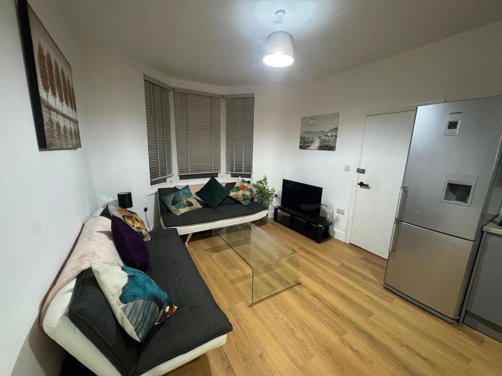 Stylish Stay Work Trip Parking Sleeps 5 Fast Wi-Fi Forest Gate, Londyn ...