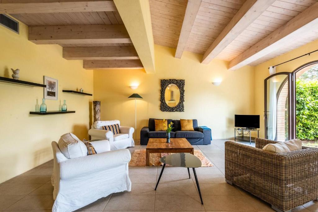 Villa Limone - 3 bedroom villa in Tuscany, Osteria Delle Noci (updated ...