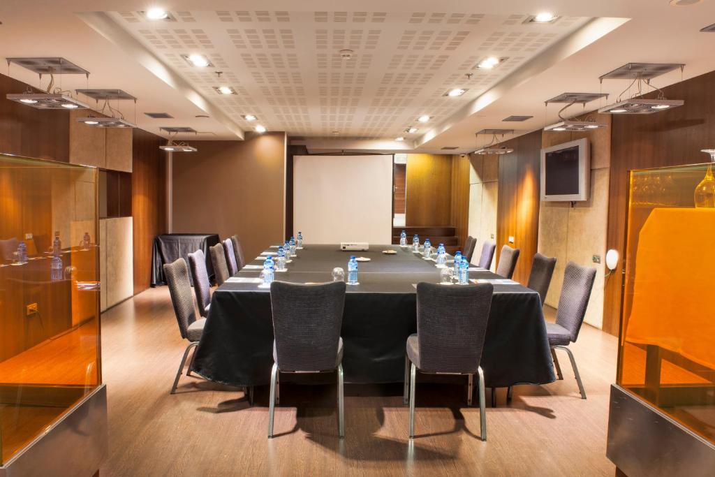 Alexandre Fira Congress, Hospitalet de Llobregat (updated prices 2025)