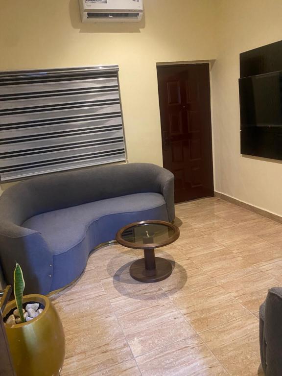 MASTERS CLASS HOTEL PLATINUm, Ujas (atnaujintos 2026 m. kainos)