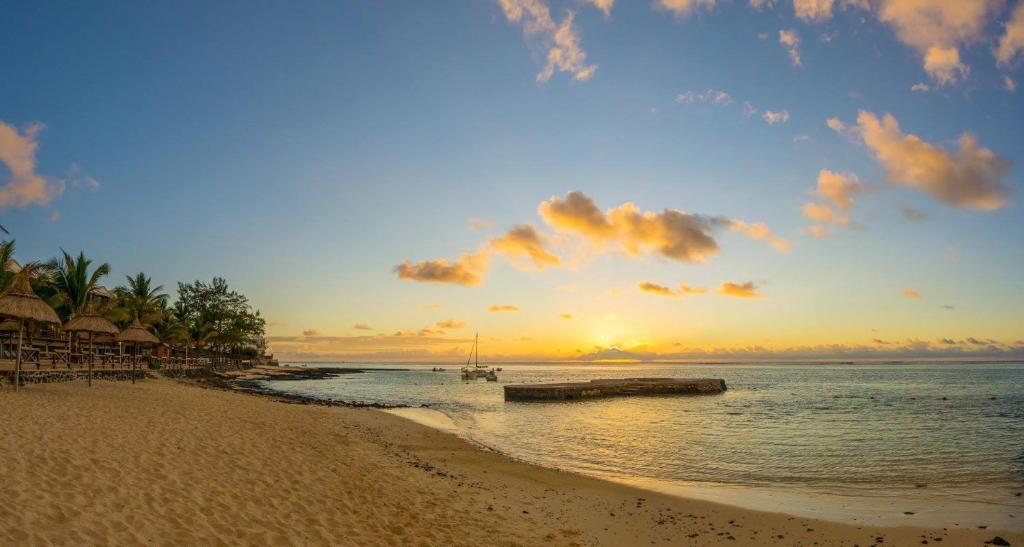 Le Peninsula Bay Beach Resort & Spa, Blue Bay (updated prices 2025)