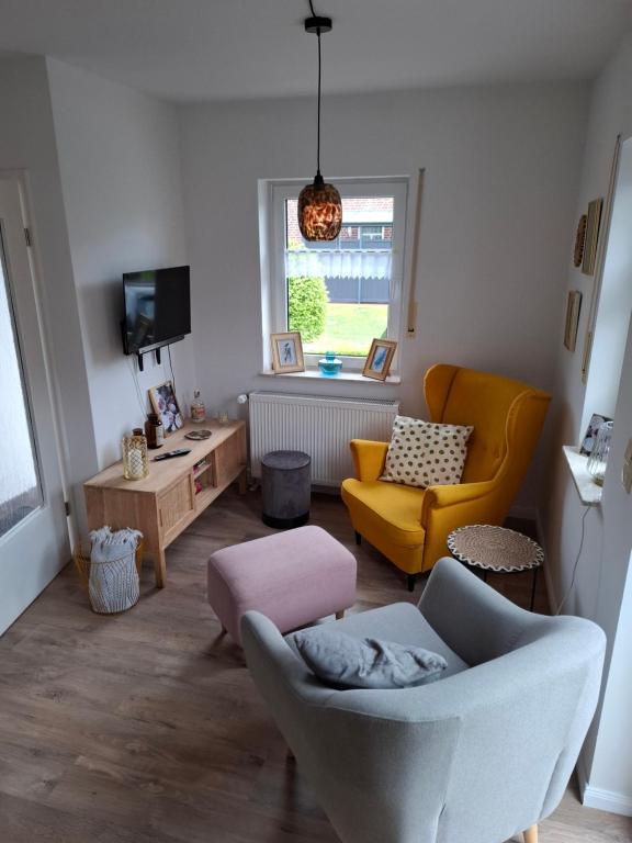 TOP Ferienhaus FEIENE DÜNE Am Badesee Tannenhausen, Aurich ...