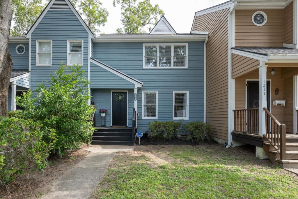 King Street Retreat Charming, Fully Updated Townhome, Beaufort (updated ...