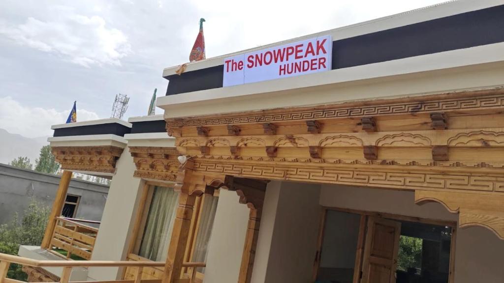 The Snowpeak Hunder, Hundar (precios actualizados en 2026)
