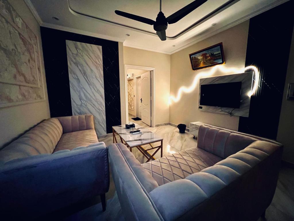 Cozy Cube, Lahore (updated prices 2026)