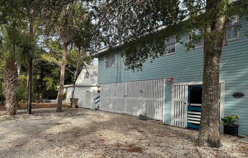 Seagulls n Turtles Beach House, Тайби-Айленд (актуальные цены 2026 года)