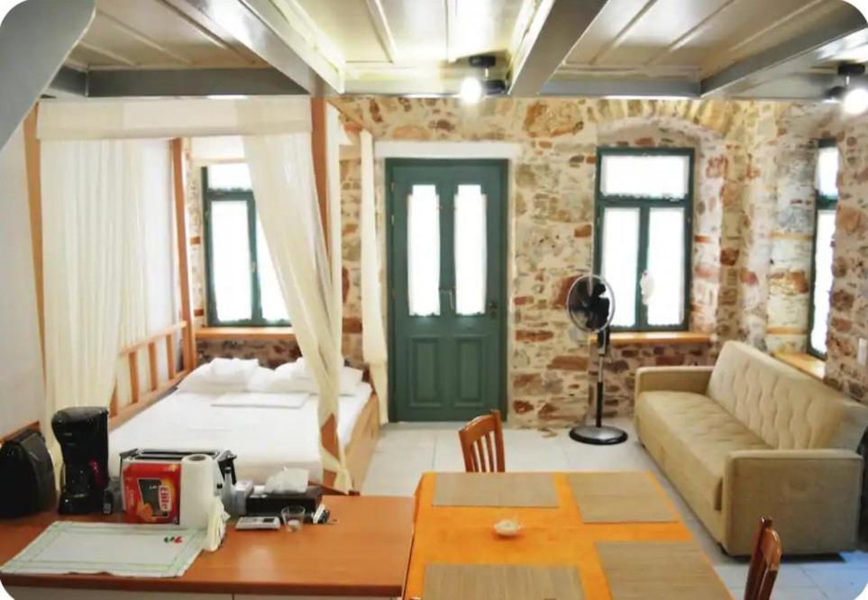 Nest &Rest, Ermoupoli (prețuri actualizate 2026)