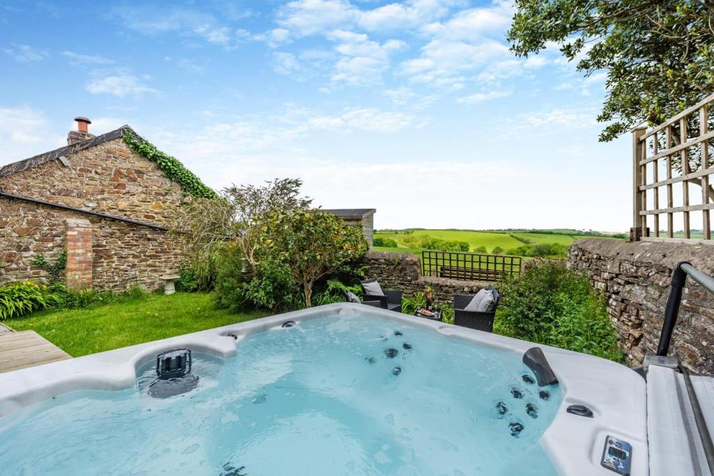 4 Bed in Abbotsham oc-r29365, Abbotsham (updated prices 2026)