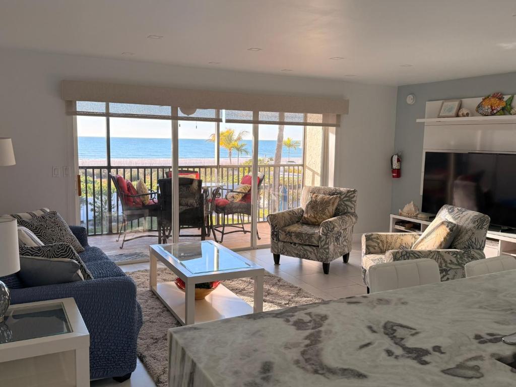 Sunset Beach 101 Beach Front Unit, Holmes Beach (updated prices 2026)