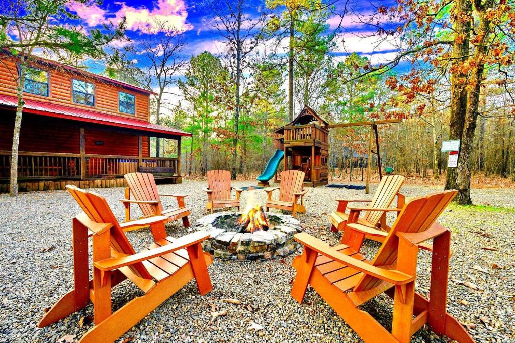 Arborlawn Cabin in Hochatown Elite Cabin with 3 Kings Hot Tub ...