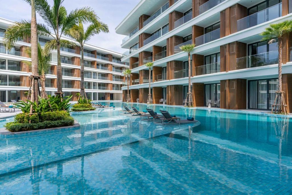 Studio Apartment by Sunshine Beach, Praia de Layan (preços atualizados ...