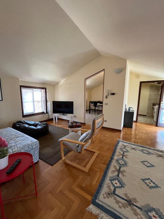 CasaLea, Calcinate (prezzi aggiornati per il 2026)