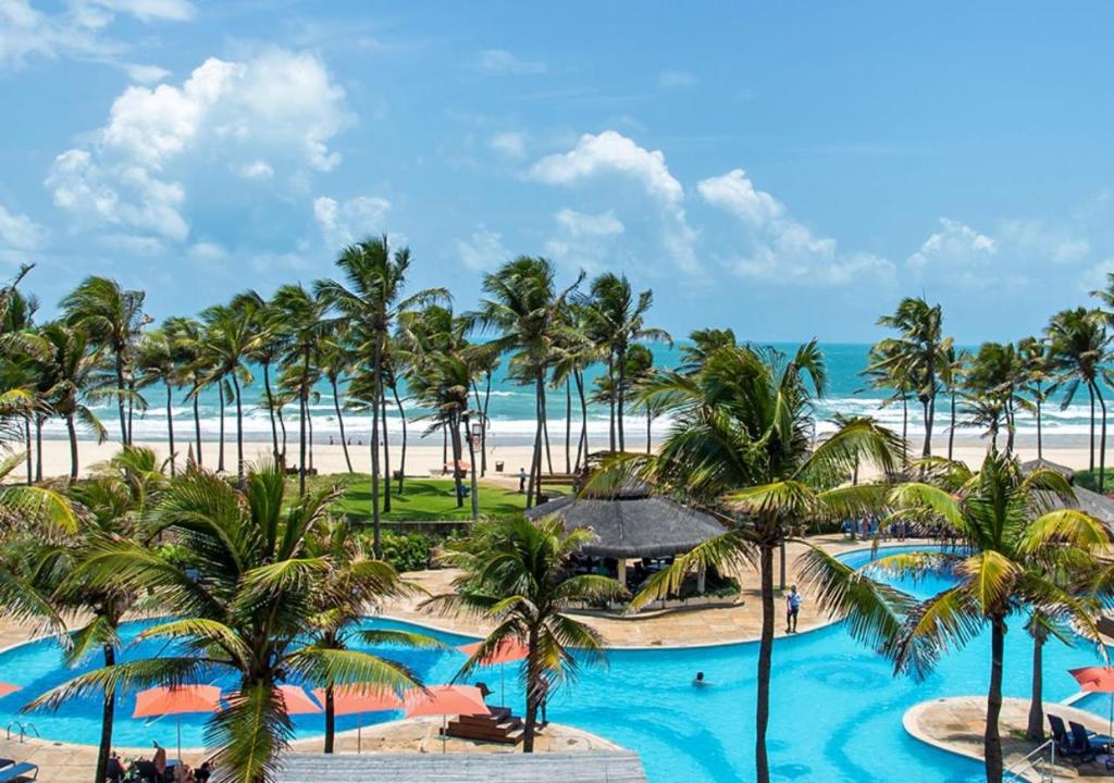 Suites Resort ao lado do Beach Park e Pé na areia Apt térreo adm por ...