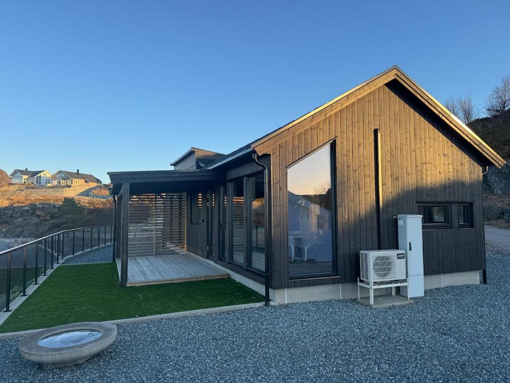 Sunset Island Retreat, Brand New Waterfront Cabin, Herland ...