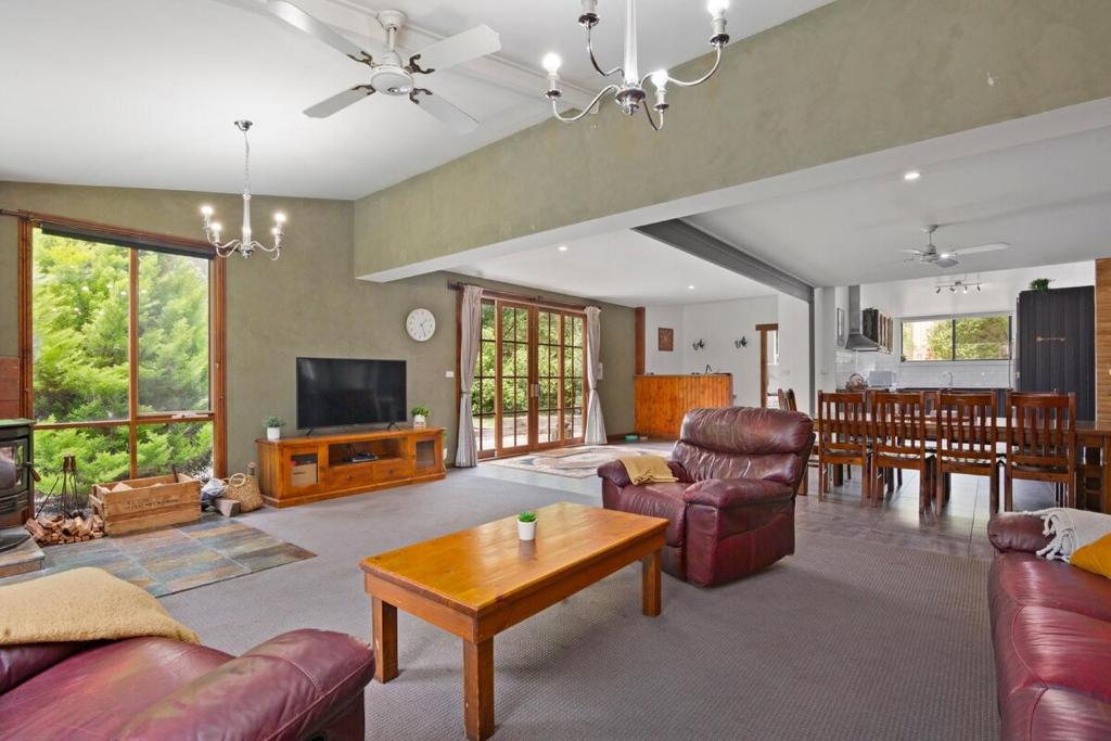 Otway bush barn retreat on 3 acres - pet friendly, Kawarren (precios ...