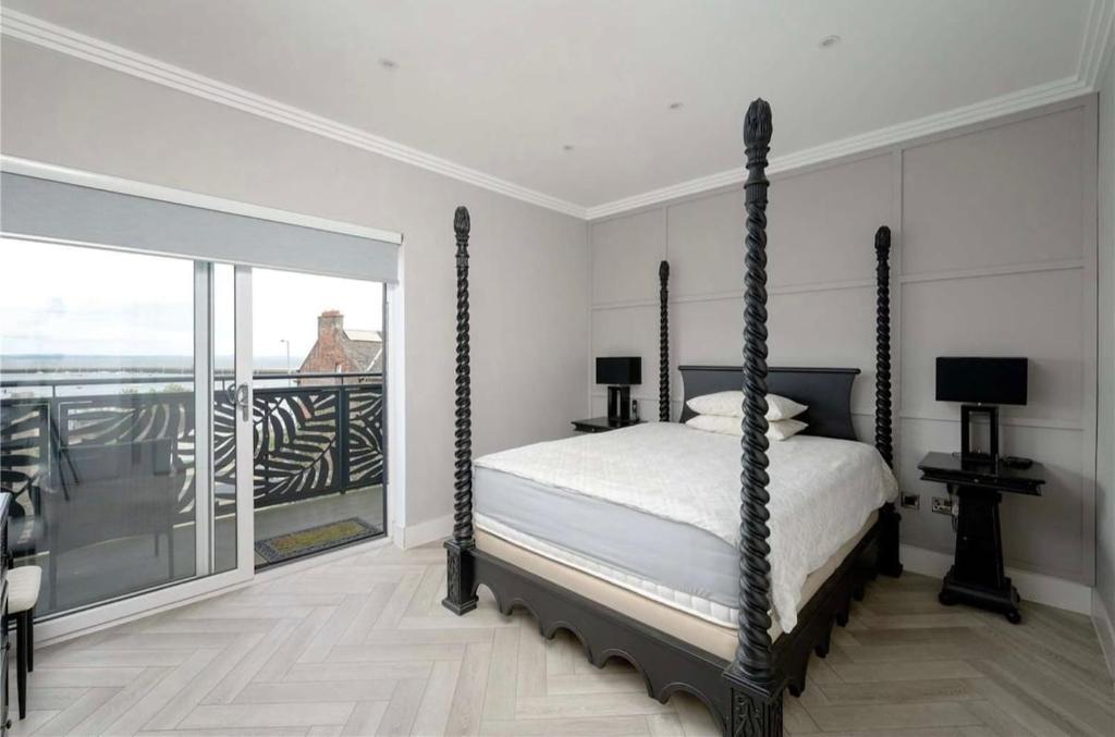 3 Storey House in Edinburgh with Sea View, Edimburgo (precios ...