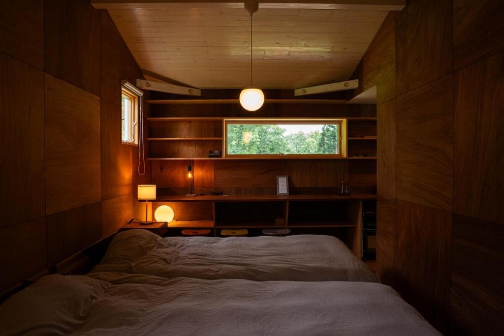 White Bird, Iwa-kubo (nove cijene za 2026.)