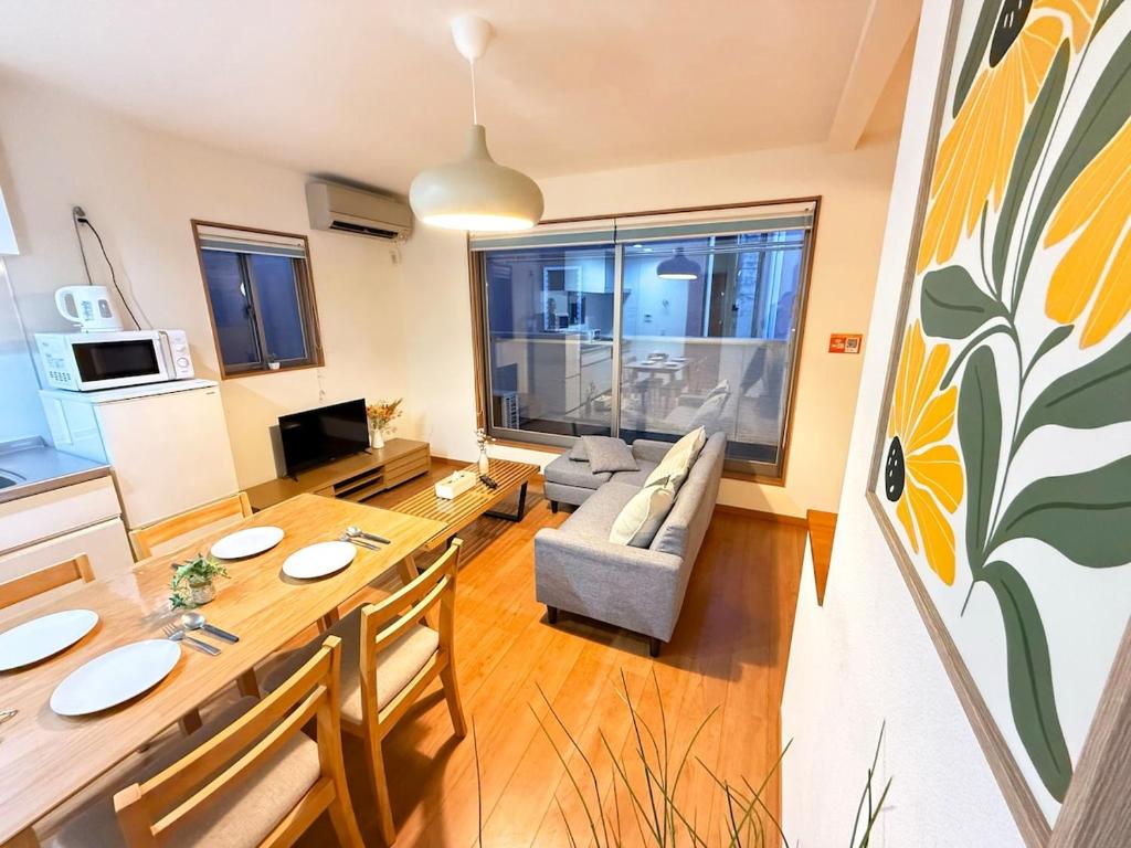 XXS Central Tokyo Home with Easy Shinjuku Access 2Min Subway, Tóquio ...