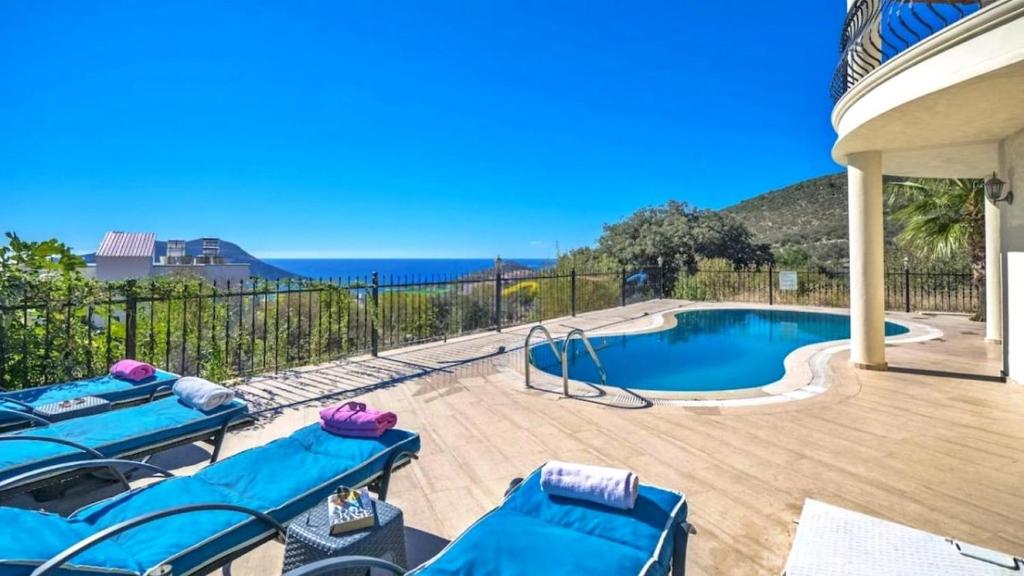 Kalkan 3 bedroom seaview villa with private pool, Kalkan (precios ...
