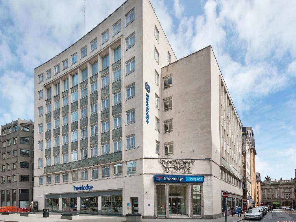 Travelodge Liverpool Central Exchange Street, Liverpūle (atjauninātās ...