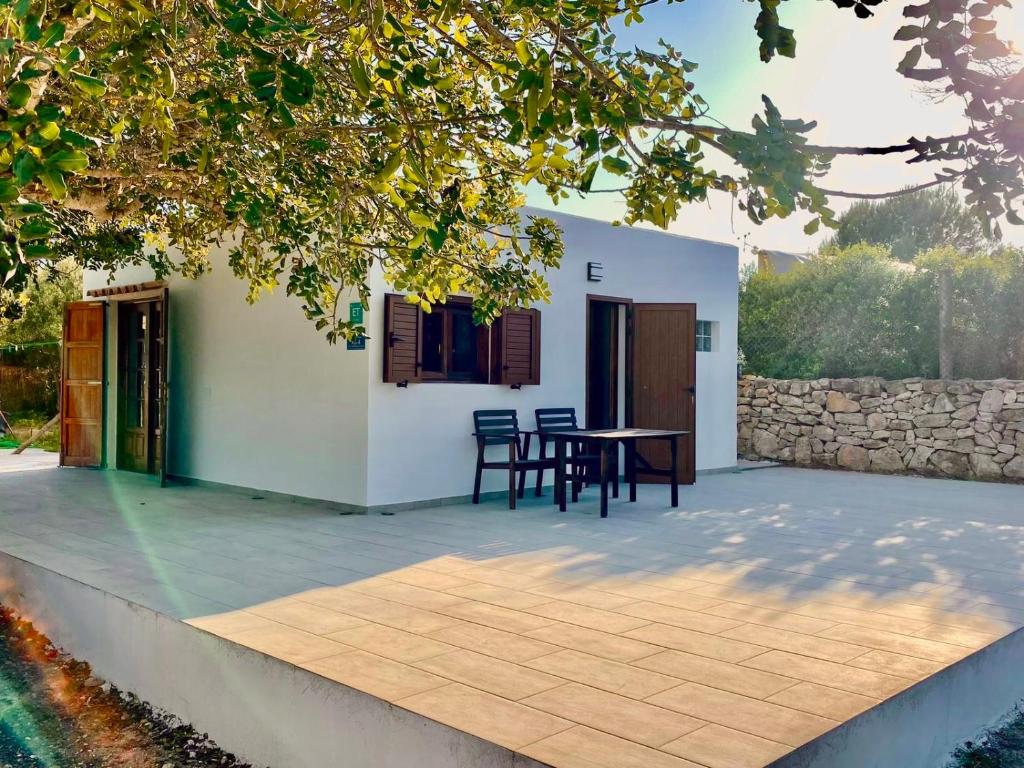 Casetta Sole & Luna, immersa nel verde a pochi passi dal mare, La ...