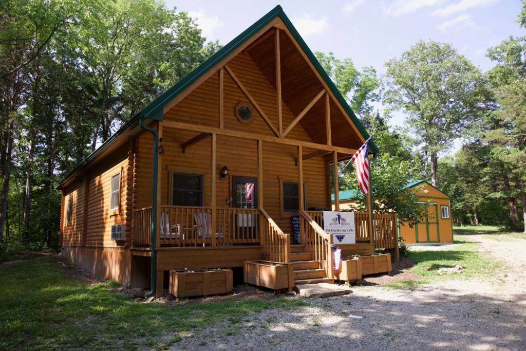 Charlie Long Cabin - Active Heroes, Shepherdsville (prezzi aggiornati ...