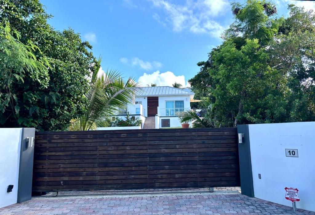 Sweet Escape 2beds 2baths W pool, Providenciales (precios actualizados ...
