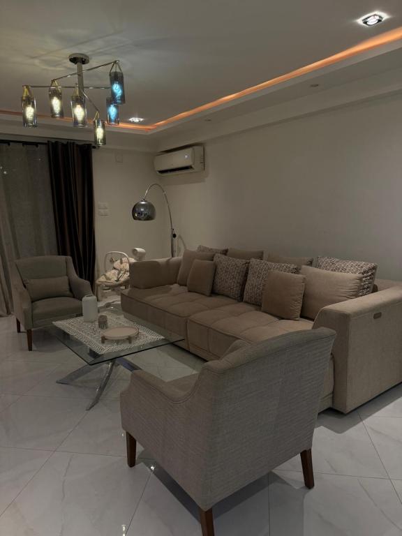 Apparemment F4 moderne et spacieux avec piscine et jardin, Baba Hassen ...