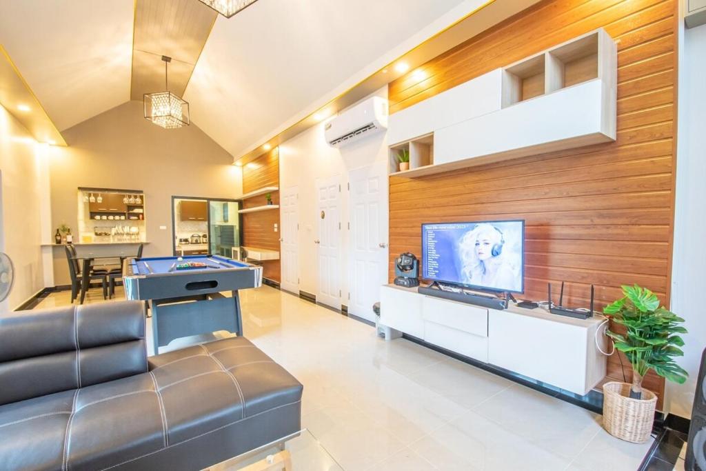 Apple Club Pool Villa Pattaya, 3 bedrooms, Nong Prue (aktualisierte ...