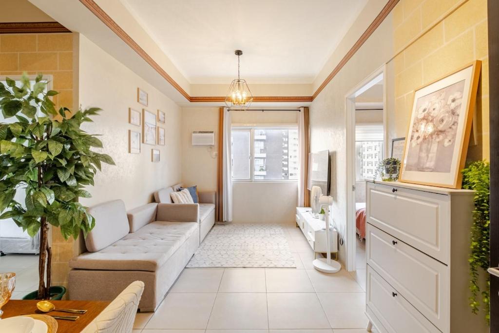Spacious Family Stay at AVIDA 300mbps NETFLIX WASHER, Iloilo (preços ...