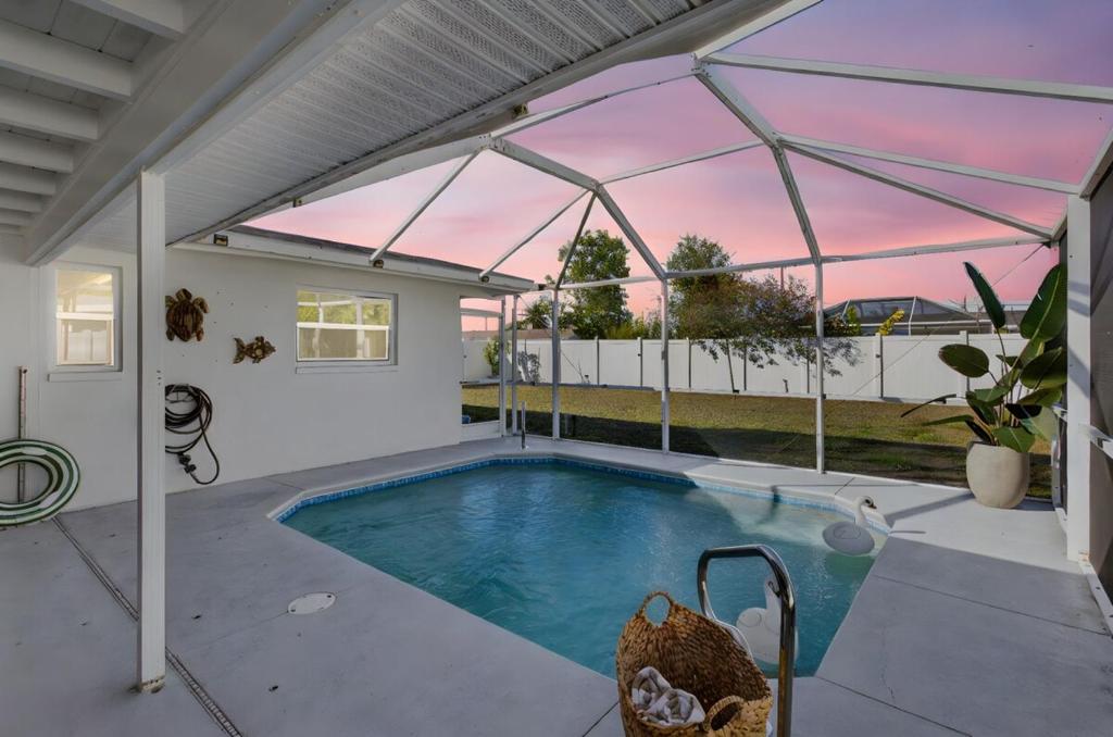 Florida Getaway with Pool - 4BR , Games , Bikes , Beach Days, Cape ...