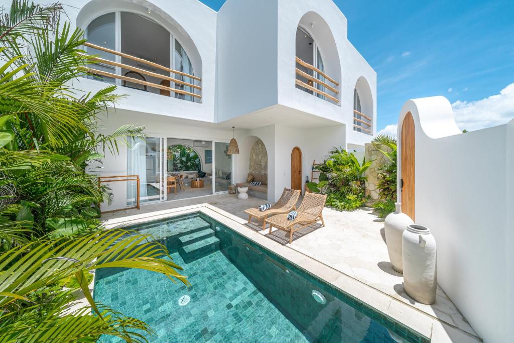 Las Casas Bingin - 2BR Private Pool Villas Hideaway, Bingin Beach ...