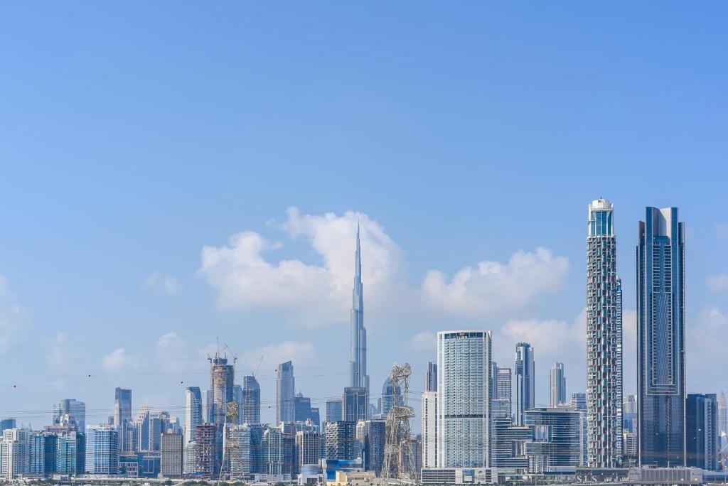 TRPS - Azizi Riviera 5, Al Meydan - Modern Luxury 1BR, Minutes to Burj ...