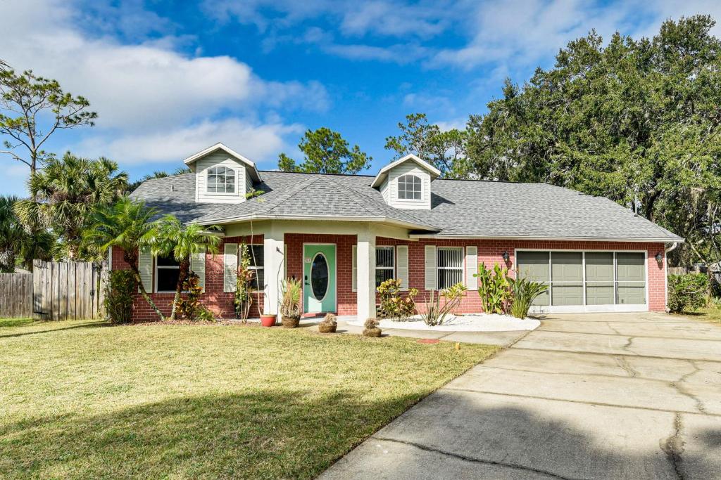 8 Mi to Flagler Beach! Family Getaway with Yard, Korona (ažurirane cene ...